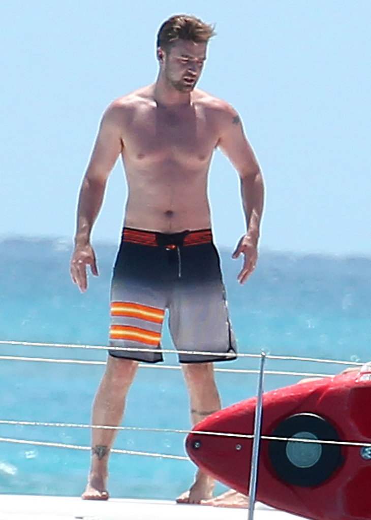 Justin Timberlake Announcing The 2014 Shirtless Bracket Winners