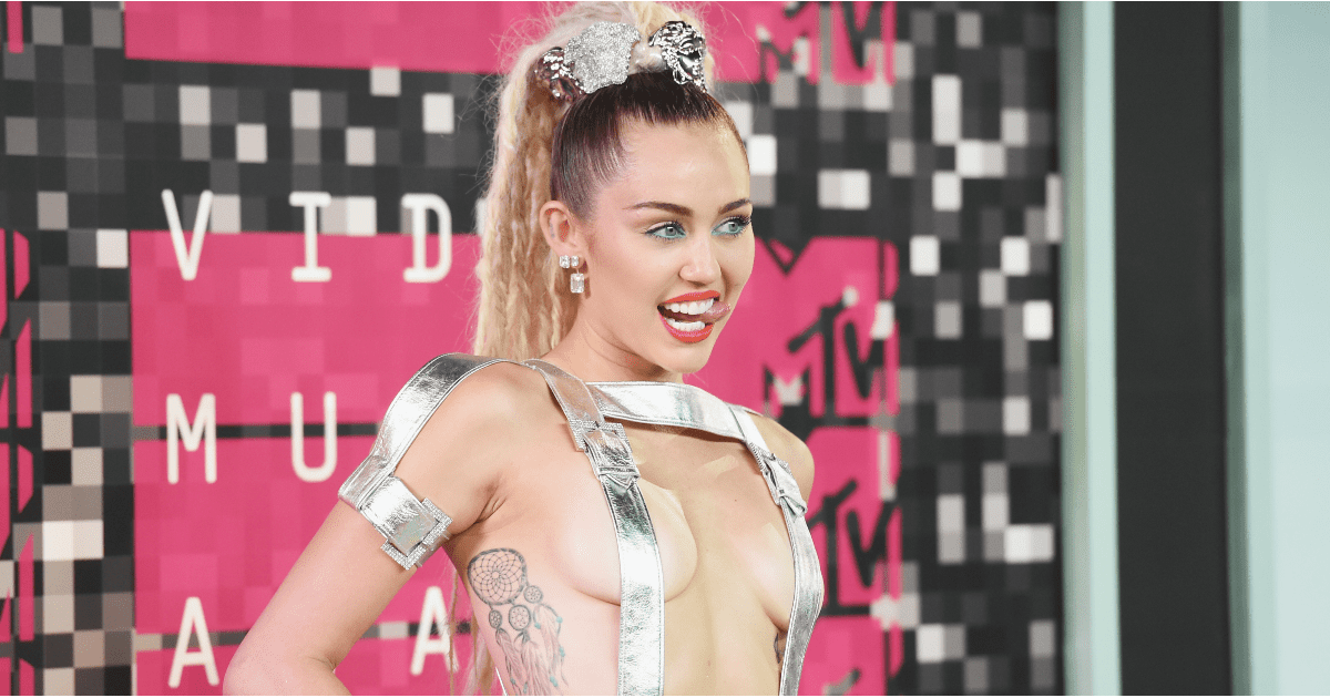Miley Cyrus At The Mtv Vmas 2015 Pictures Popsugar Celebrity