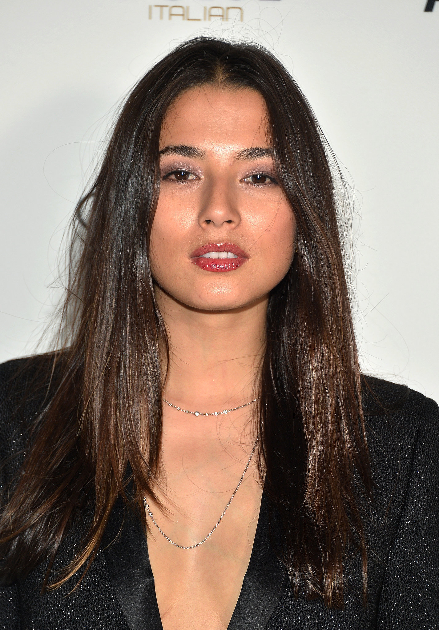 Jessica Gomes | 70 Hot Looks to Copy on Christmas Day | POPSUGAR Beauty ...